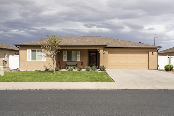 Canyon View: Home Office | Close To Downtown - Grand Junction