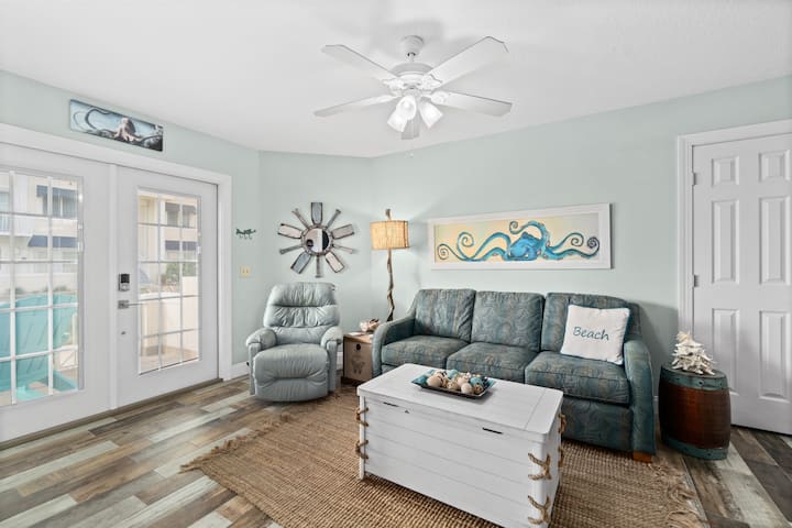 1 Primary Suite, Oceanfront Complex W/pool - Cape Canaveral, FL