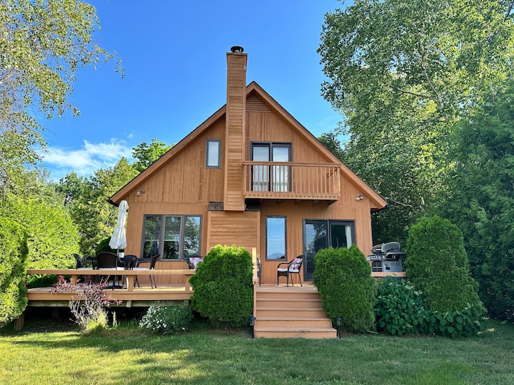 Walloon Lake Cottage Located On The West Arm! - Petoskey, MI