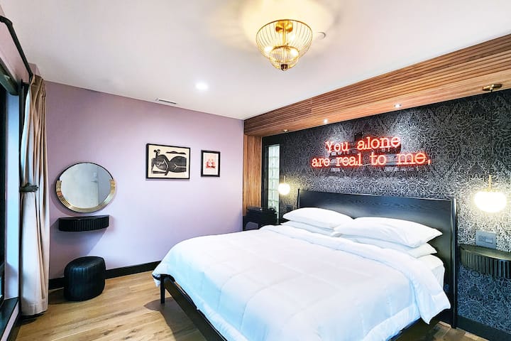 The Salomé@the Louie Boutique Motel,ada Accessible - Newport, OR