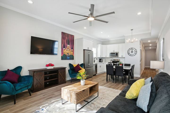 Brand New 5br, Outdoor Seating, Parking - Metairie, LA