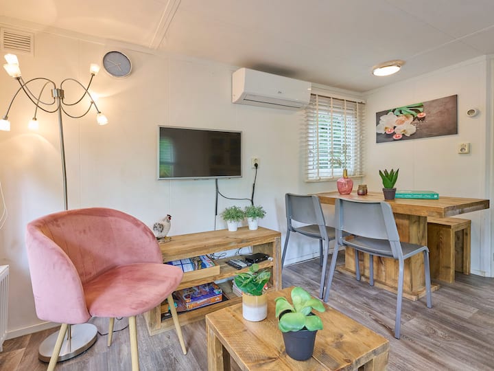 Magnifique Chalet De Vacances Avec Un Jardin - Epe