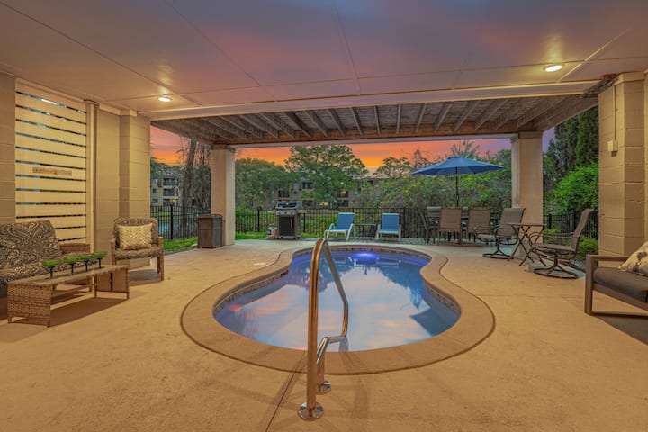 Folly Field Retreat W Pool & Games | Sleeps 16+ - Hilton Head Island, SC