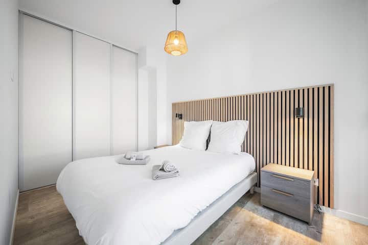 Le Carré D'or- Tout Confort -Hyper Centre - Plage - Mentone