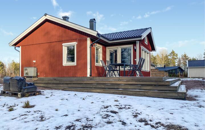 2 Bedroom Stunning Home In Mönsterås - Mönsterås