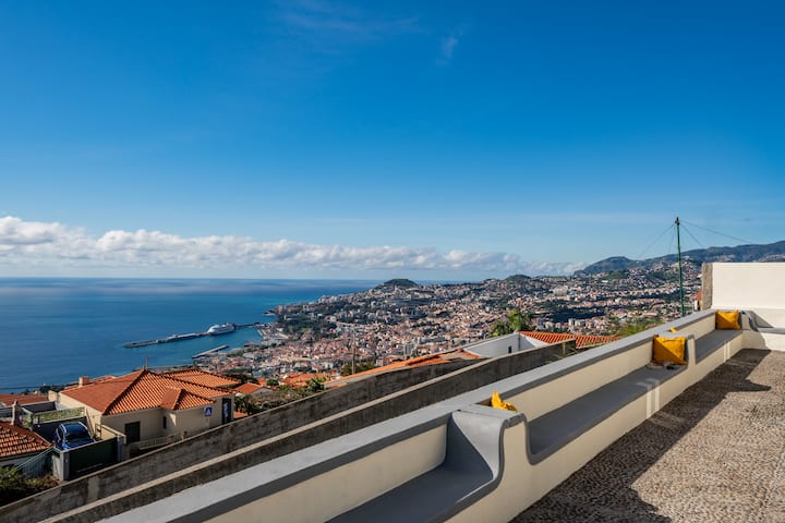 Madeira Friendly Guest House By An Island Apart - Funchal