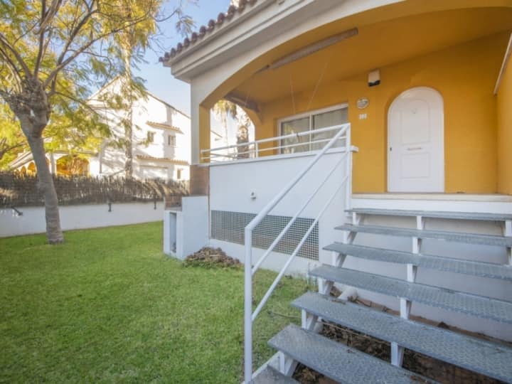 R140 Manila Resort Jardin - Cunit