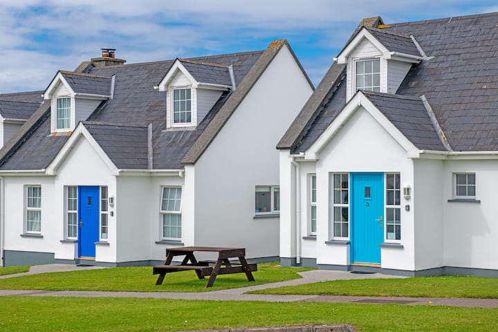 Dingle Harbour Cottages (3 Bed - Sleeps 6) Type B - Dingle