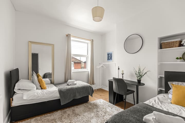 Station House - Victorian Home - Free Parking - York