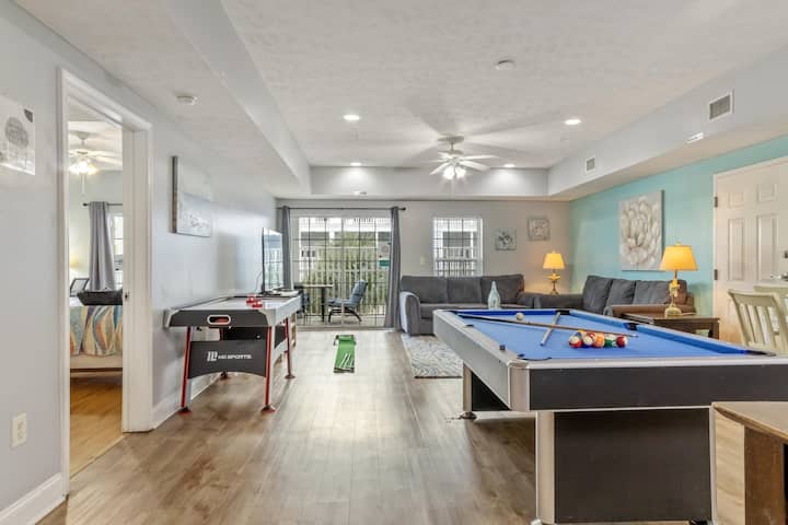 Second Row 4br With Multiple Pools. Walk To Family - Myrtle Beach, SC