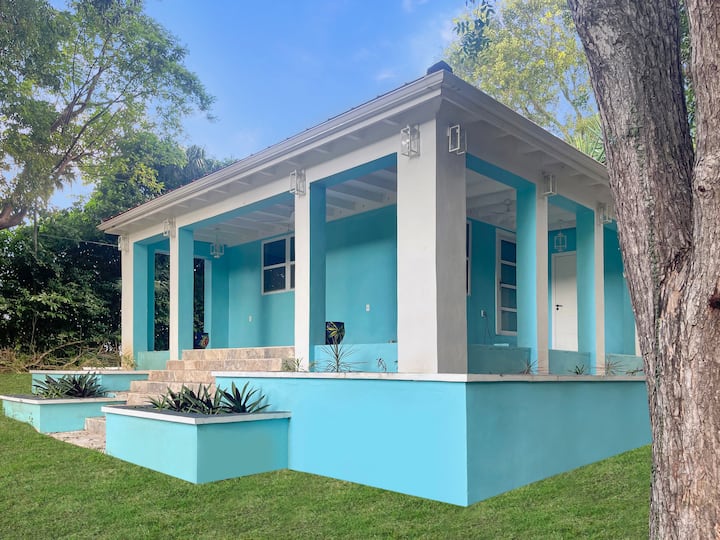 The Sunshine House | A Mid-island Paradise - Christiansted