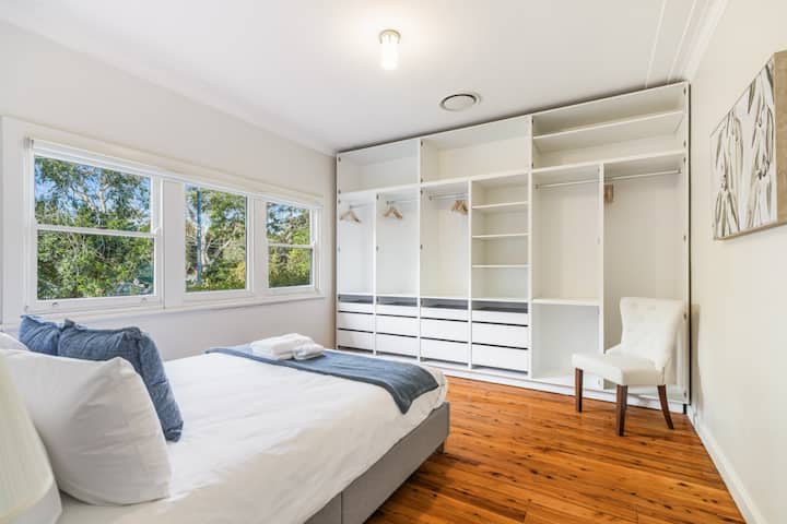 Stayau 4brm Stylish & Cozy Retreat In Mt Colah - Ku-ring-gai Chase National Park