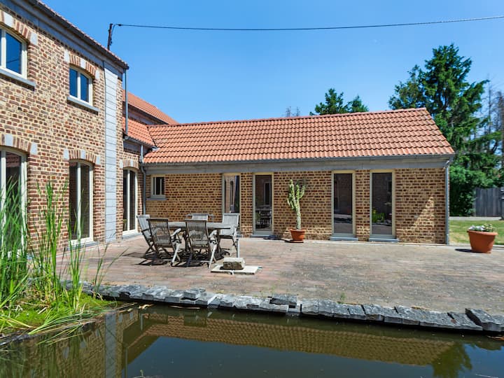 Maison De Vacances Confortable Avec Terrasse - Tienen