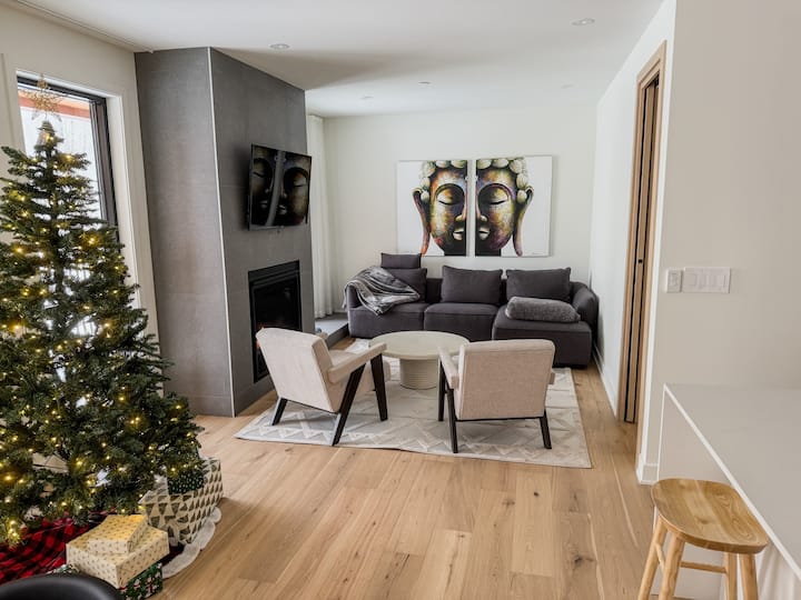 Ostrya Ski-in/ski-out 3br Condo –Steps From Slopes - Mont-Tremblant