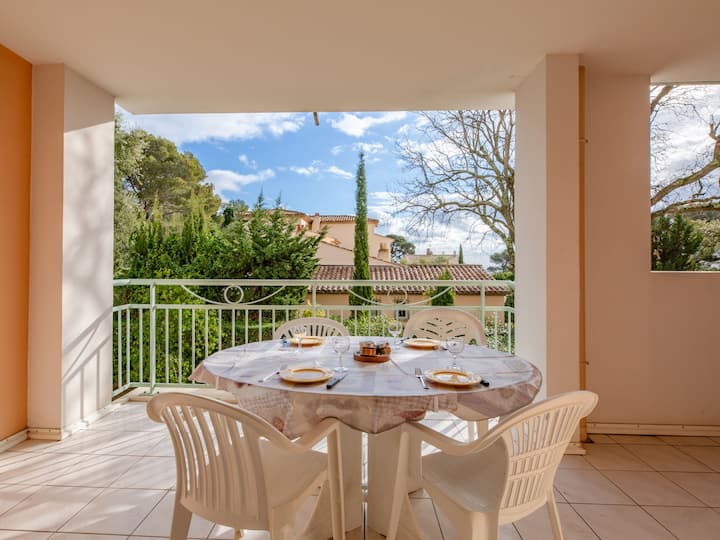 Les Calanques Du Parc By Interhome - Fréjus