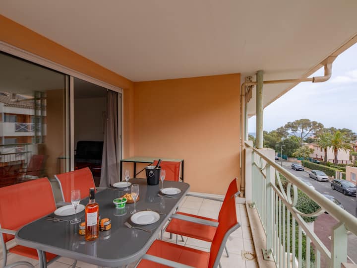 Les Calanques Du Parc By Interhome - Fréjus
