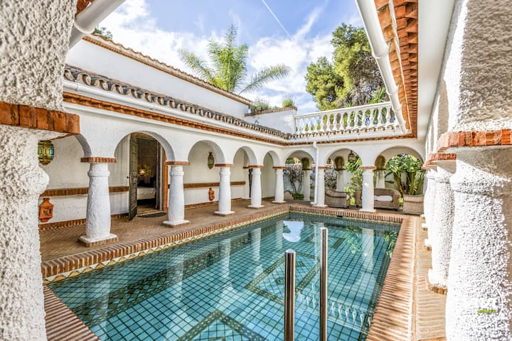 Villa Bella | Villa With Pool In Marbella - Marbella