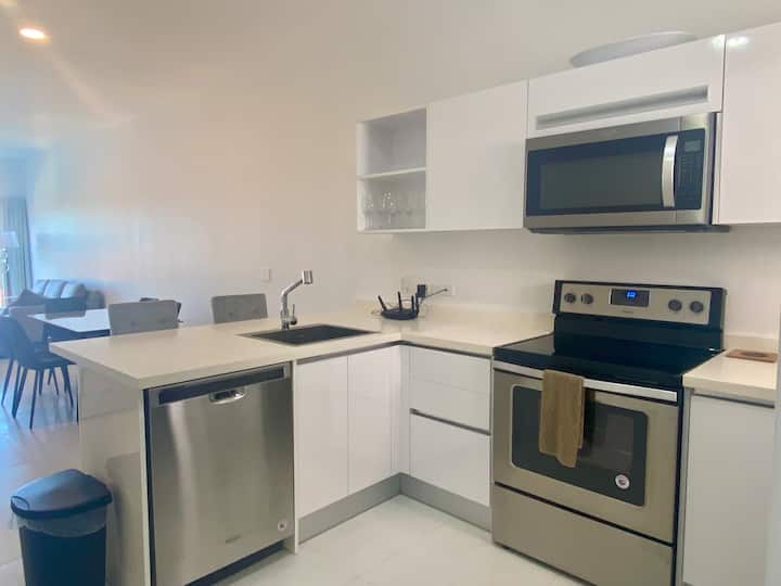 Stylish 2br Condo W/ Resort Poo, Bbq Area - Aruba