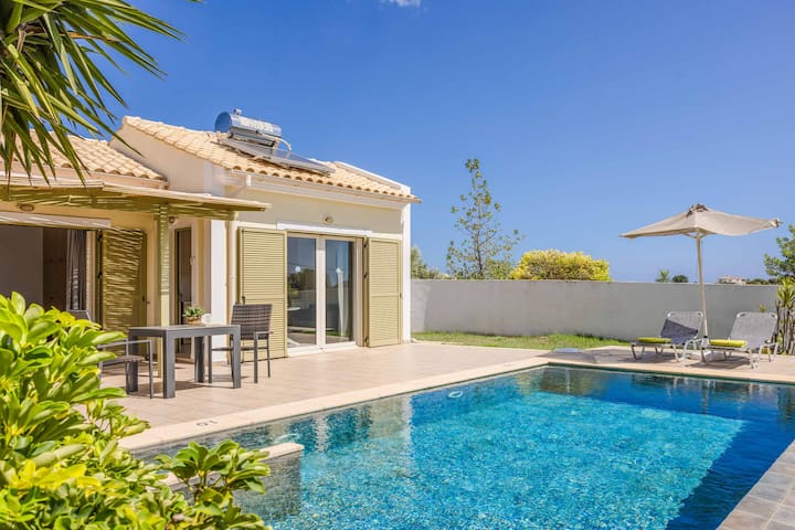 Caretta Beach Villa - Kefalonia