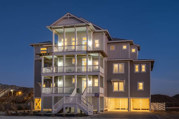 Skydance 10 Br Luxury Oceanfront Home - Hatteras, NC