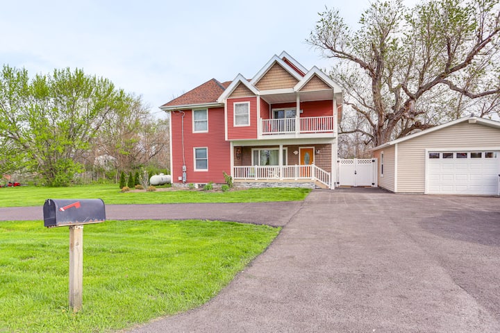 7 Mi To Cedar Point: Retreat W/ Hot Tub & Gazebo - Sandusky, OH