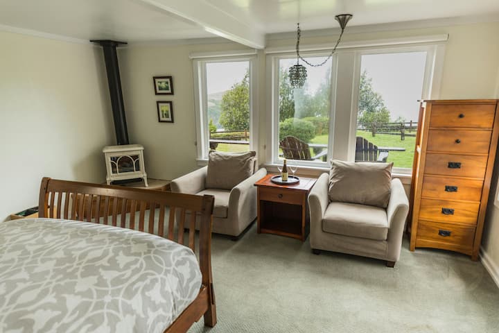 Holistic Hospitality And Views, Views, Views - Mendocino, CA