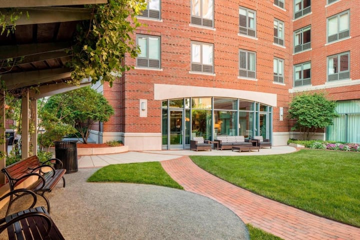 Queen Beds | Fitness Room. Indoor Pool - Brookline, MA