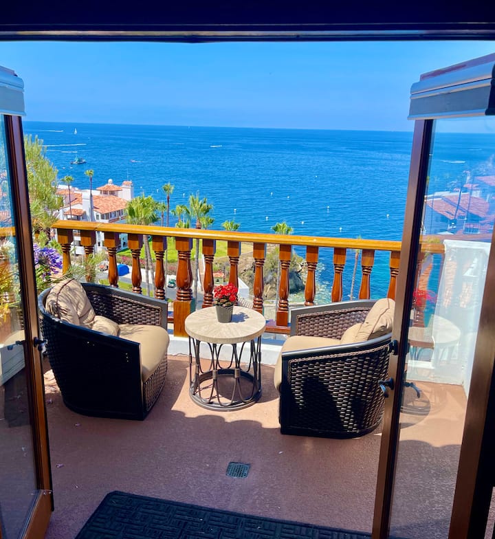 Hc 1/58-coastal Retreat! 1-br Oceanfront - Descanso Beach Club, Avalon