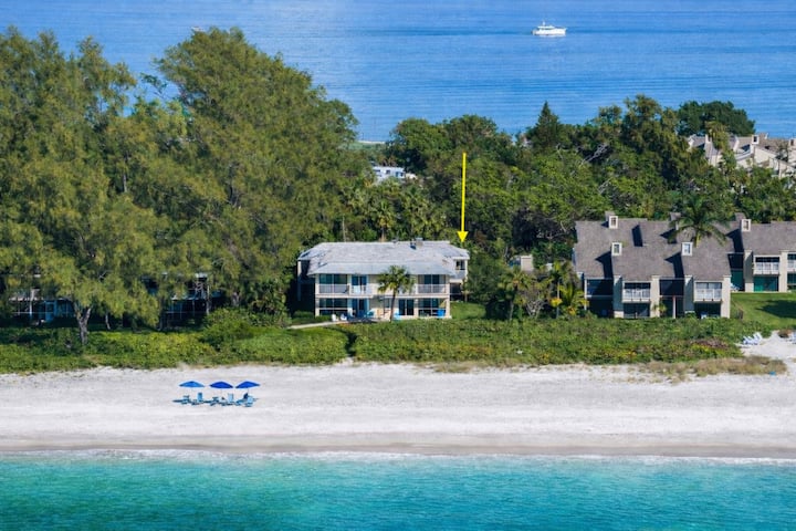 Beach Condo With Quiet, Private Beach - Longboat Key, FL