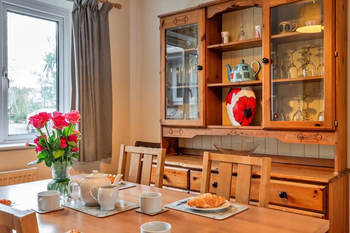 Finest Retreats | No.1 Gladys' Orchard - Sennen