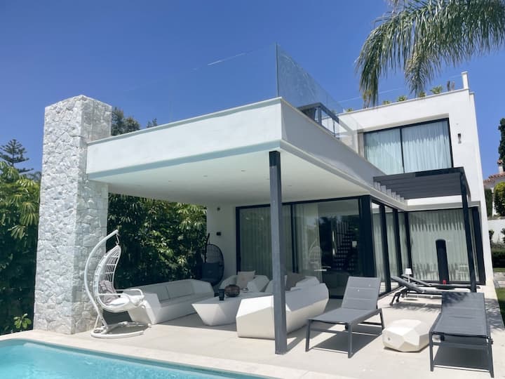 New Modern 6 Beds Villa Joy Walk To Beach! - Estepona
