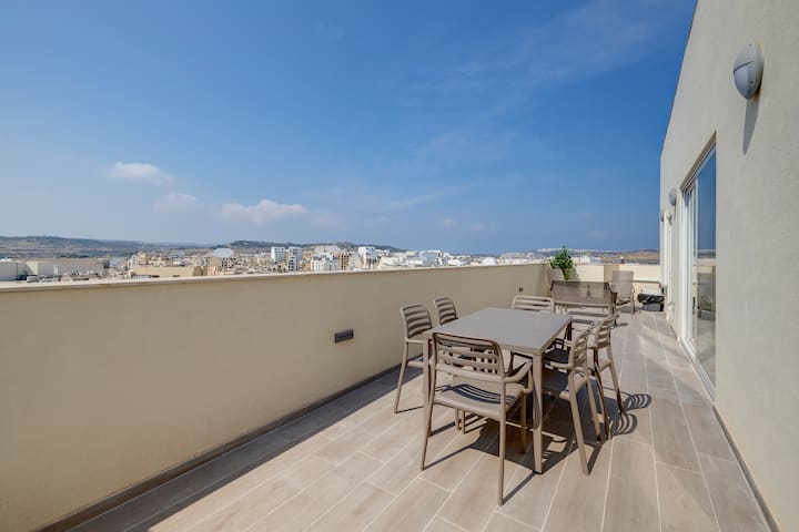 Seaside 3br Penthouse, Bugibba - Malte