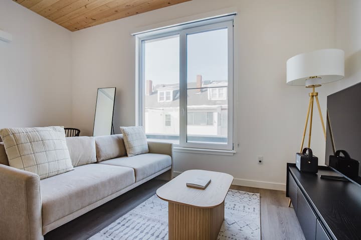 Blueground | Somerville, Gym & Ac, Nr Assembly - Boston, MA