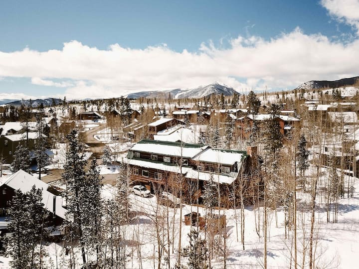 Silverthorne Cabin With Hot Tub And Forest Access - Dillon, CO