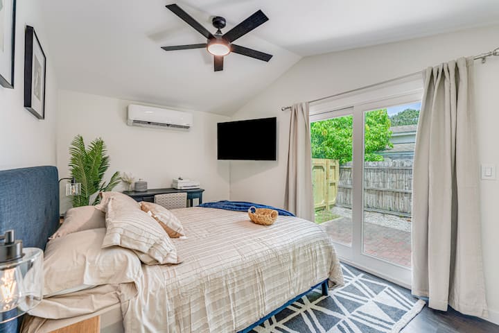 3/2 Home Close To Beaches And Heart Of The City - St. Petersburg, FL