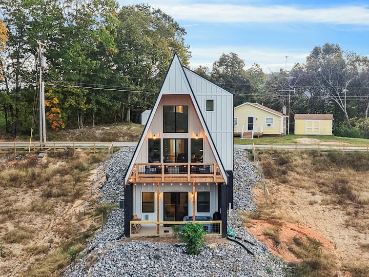 Nordic Nest | Hot Tub  Lookout Mtn  Sleeps 10! - Lookout Mountain, TN