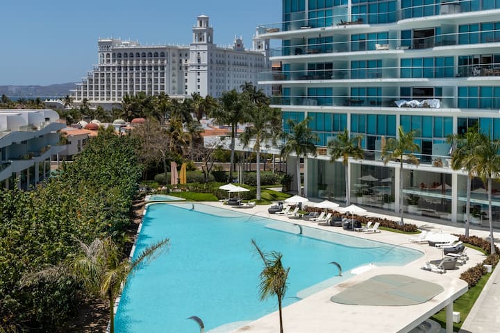 Modern 3br Oasis | Rooftop Pool | Steps To Beach - Nuevo Vallarta