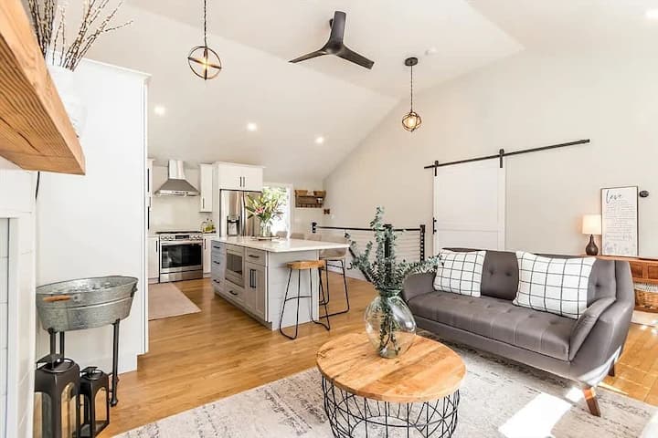 Cape Diem; All New, 1.5m To Craigville Beach - Barnstable, MA