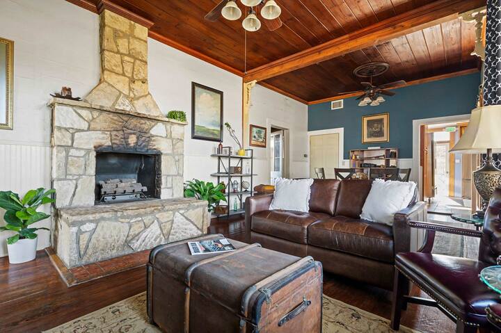Kingsby Farmhouse - 1br With 2 Queens & Mountain V - Boerne, TX