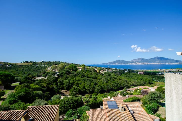 Duplex 2 Chambres, Vue Mer & Balcon - 6 Couchages - Porticcio