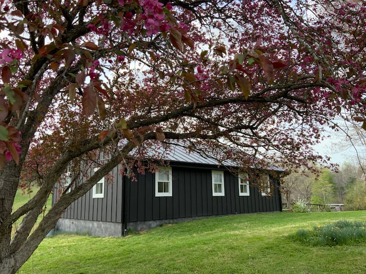 Aftonshire Cottage - Heart Of Afton's Wine Region - Wintergreen