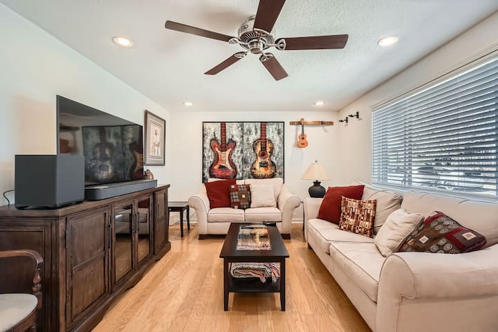 Dover Court • 2br Red Rocks, Mountains & Downtown - Lakewood, CO