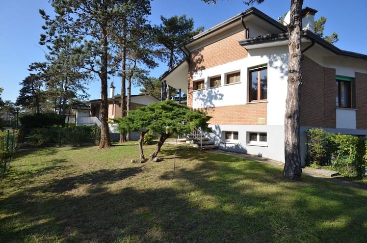 Spacieux Appartement De Quatre Pièces Avec Espace - Bibione