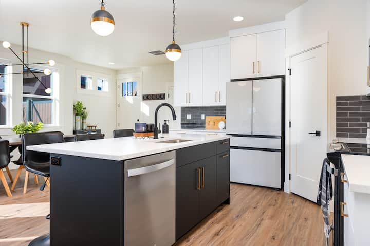 Custom Home/hot Tub/fireplace/close To Lakecascade - Lake Cascade State Park, Cascade