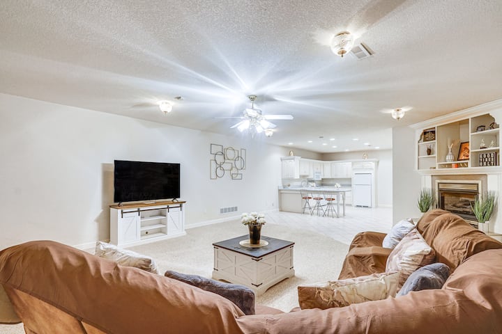 6 Mi To Town: Peaceful Lima Home! - オハイオ州