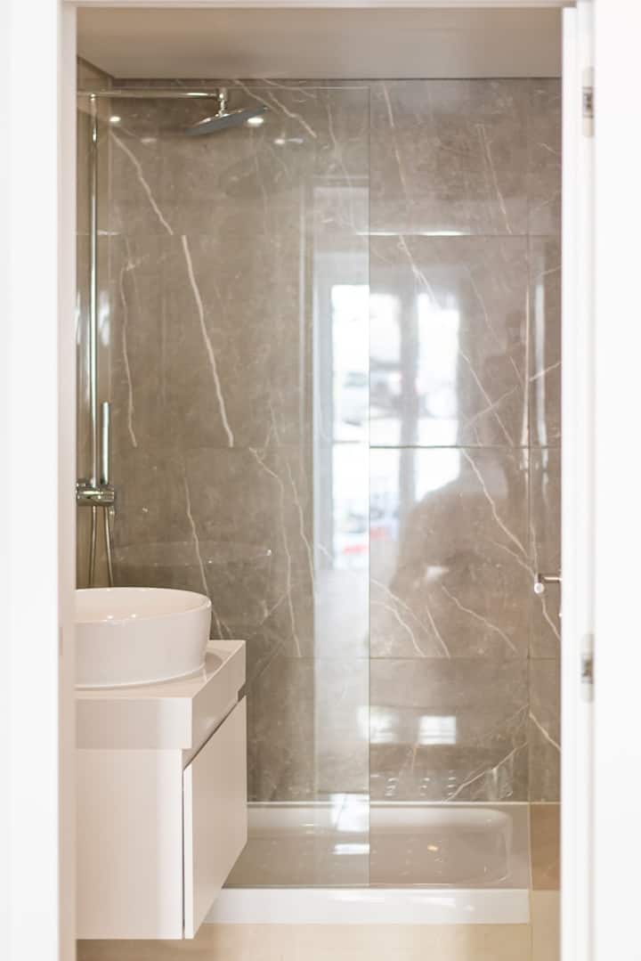 The Haus | Contemporary 2-br Apartment In Lisboa - Parque das Nações