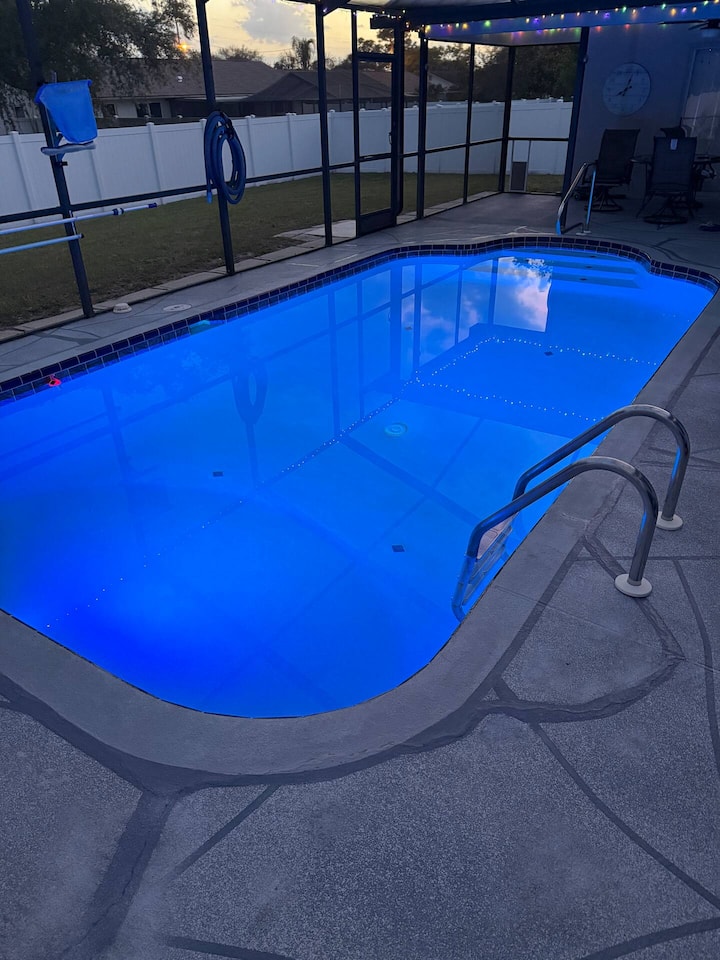 Near Weeki Wachee Springs•heated Pool•fenced Yard - Spring Hill, FL