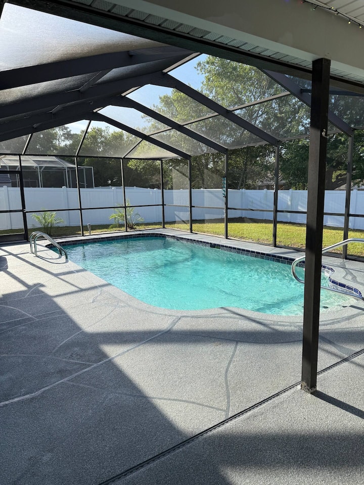 Heated Pool Near Weeki Wachee Springs•fenced Yard! - Spring Hill, FL