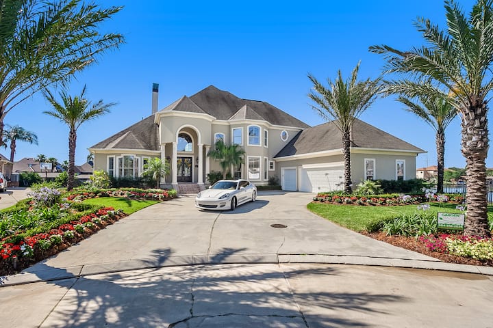 Lake Mansion Luxury Estate 6br/4ba Resort Paradise - Slidell, LA