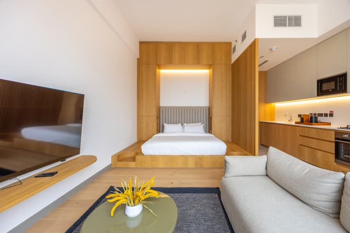 Mood 45 - Superior Studio: Modern With City Views - United Arab Emirates